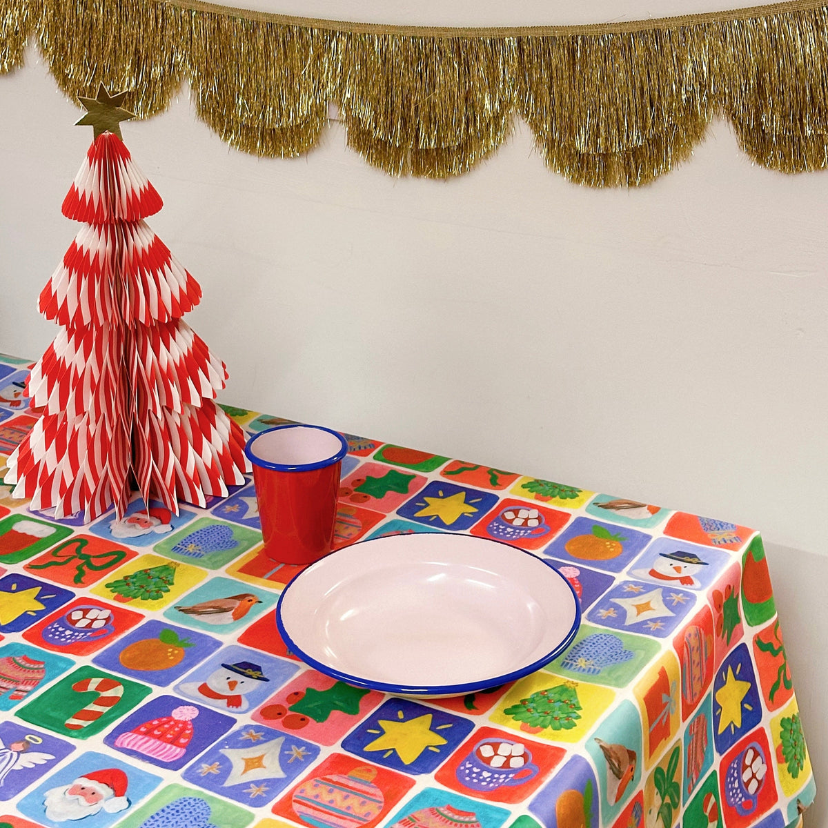 Wee Blue Bell Christmas Eve Magic Oil Cloth – Bluebellgray