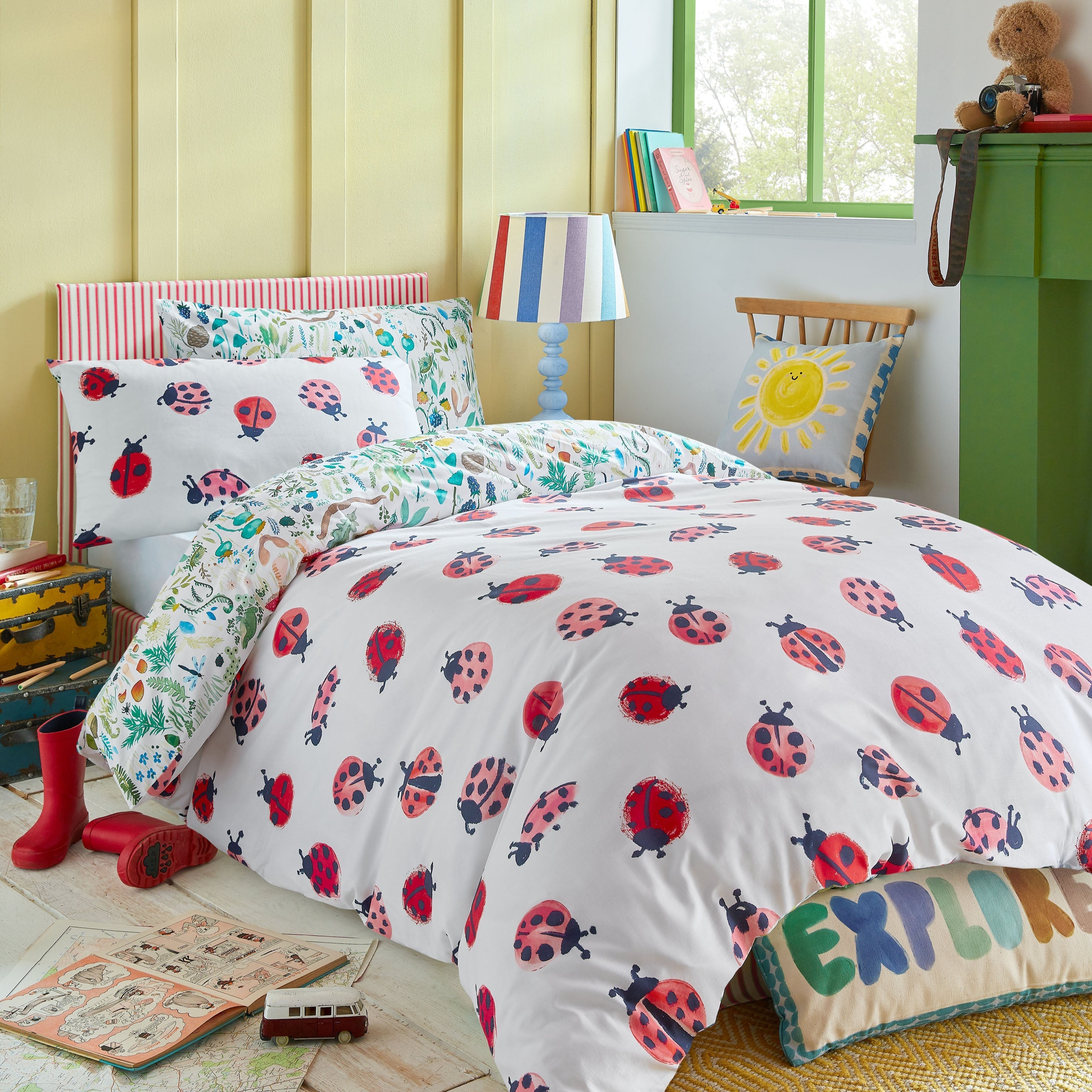 Wee Blue Bell Garden Explorer Reversible Duvet Cover Set – Bluebellgray